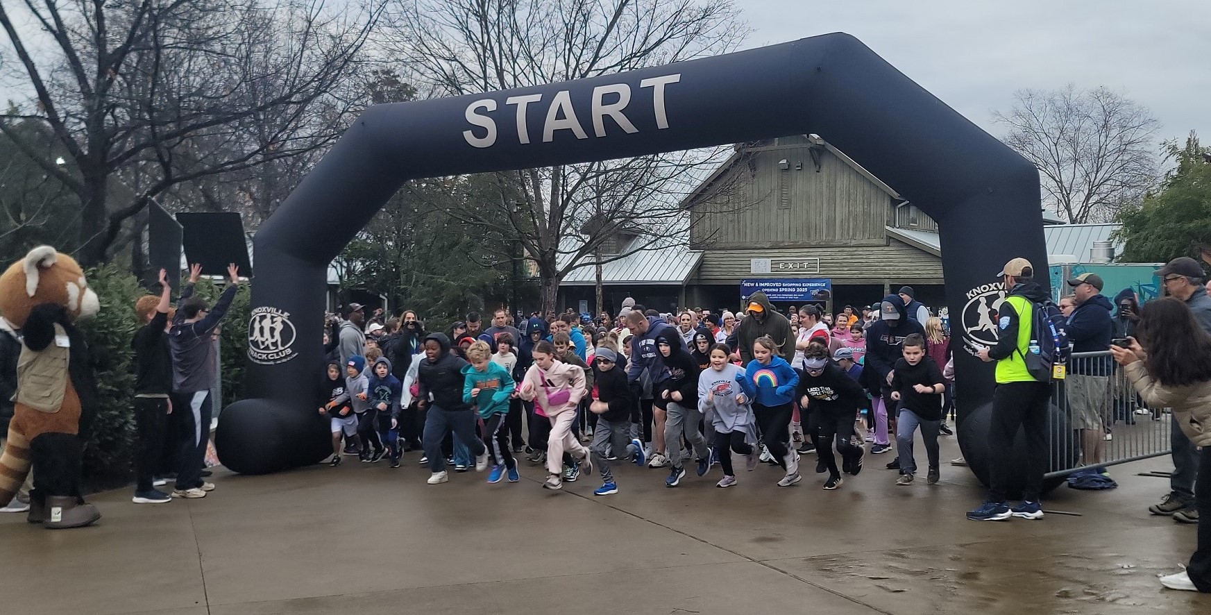 Hundreds Race to Finish Line at Covenant Kids Run Kickoff - Covenant Health