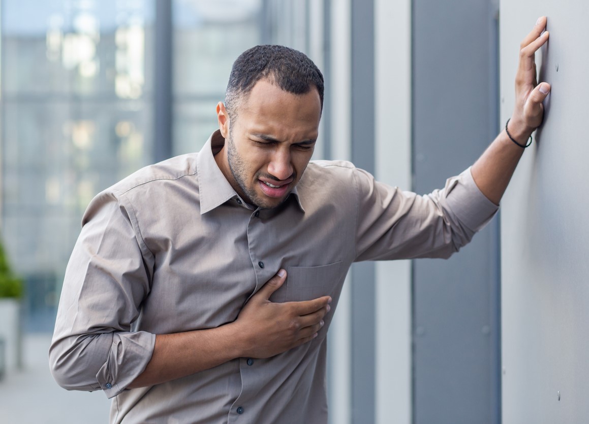 Heart Attack Symptoms: Differences in Men vs. Women - Covenant Health